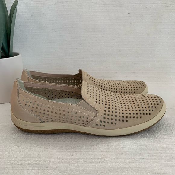 Umberto Raffini | Shoes | Umberto Ruffini Becky Tan Nubuck Slip On ...
